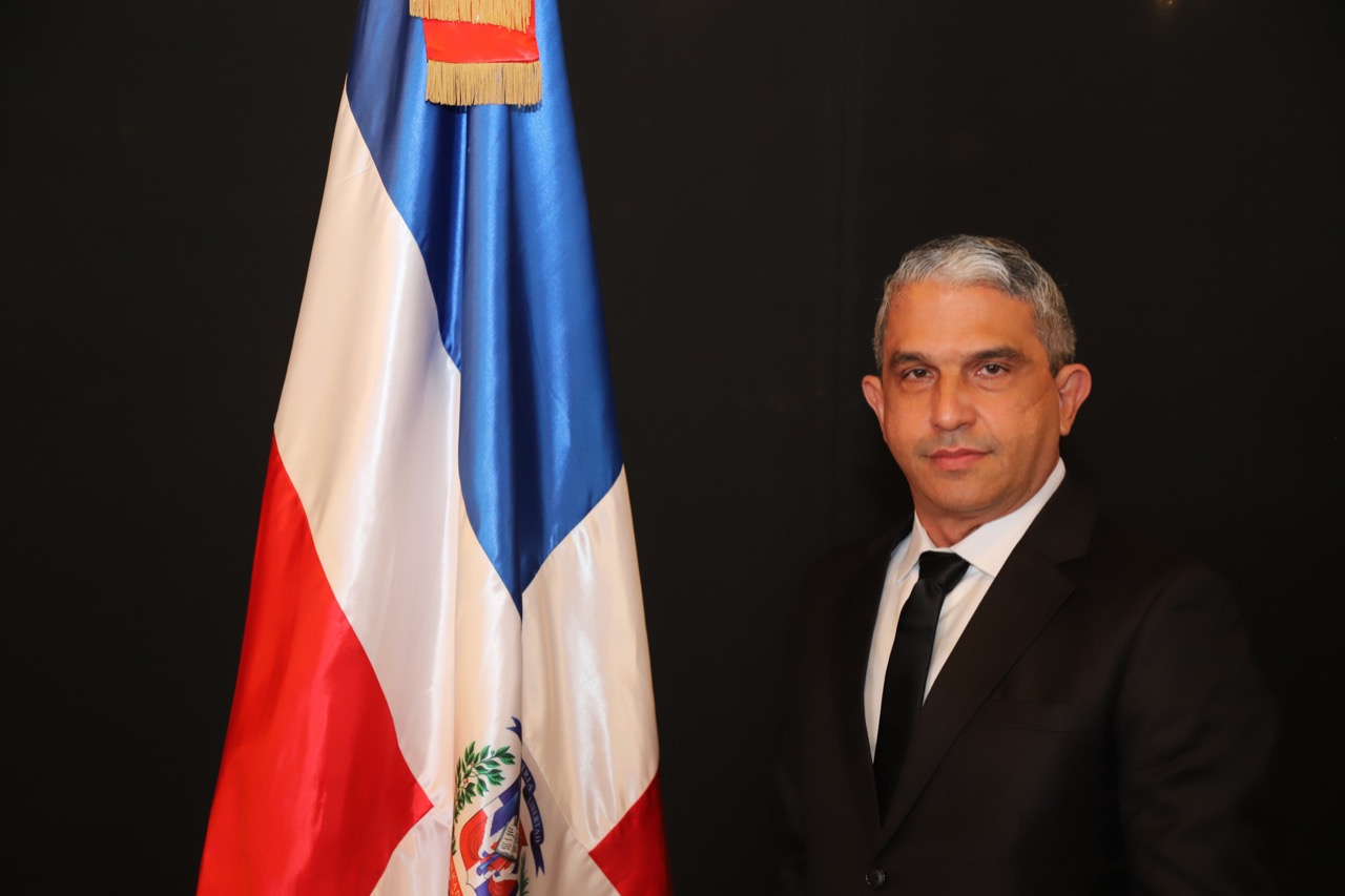 Tribunal Constitucional | Perfil del magistrado Manuel Ulises Arturo ...